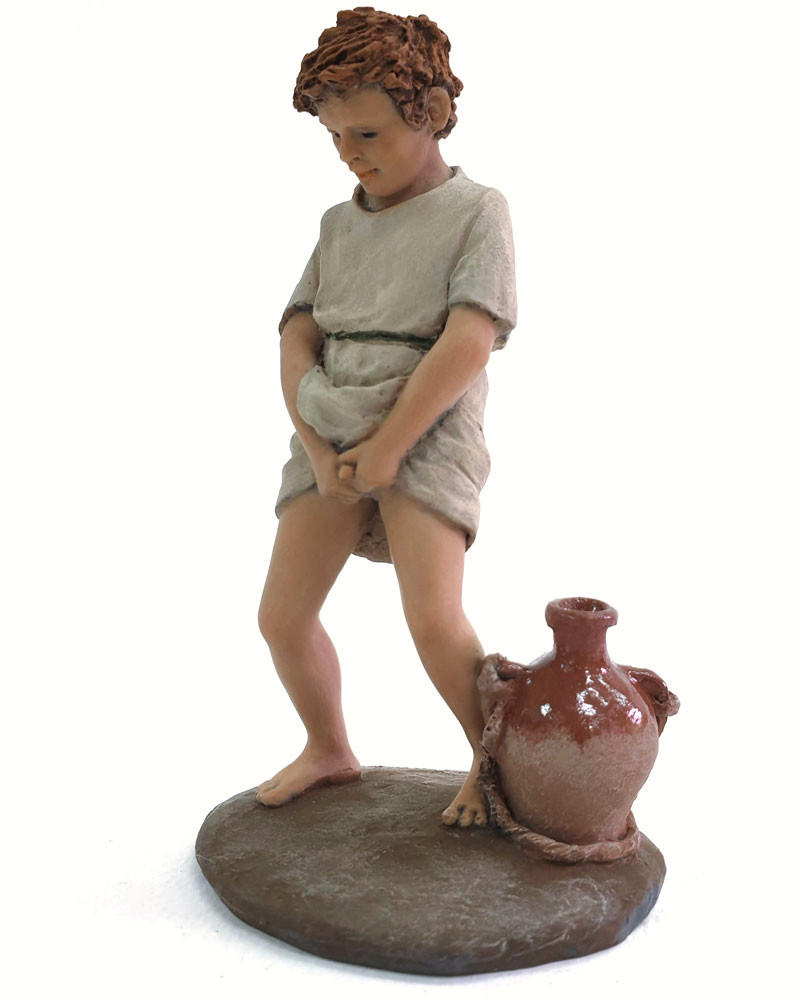 Garçon faisant pipi